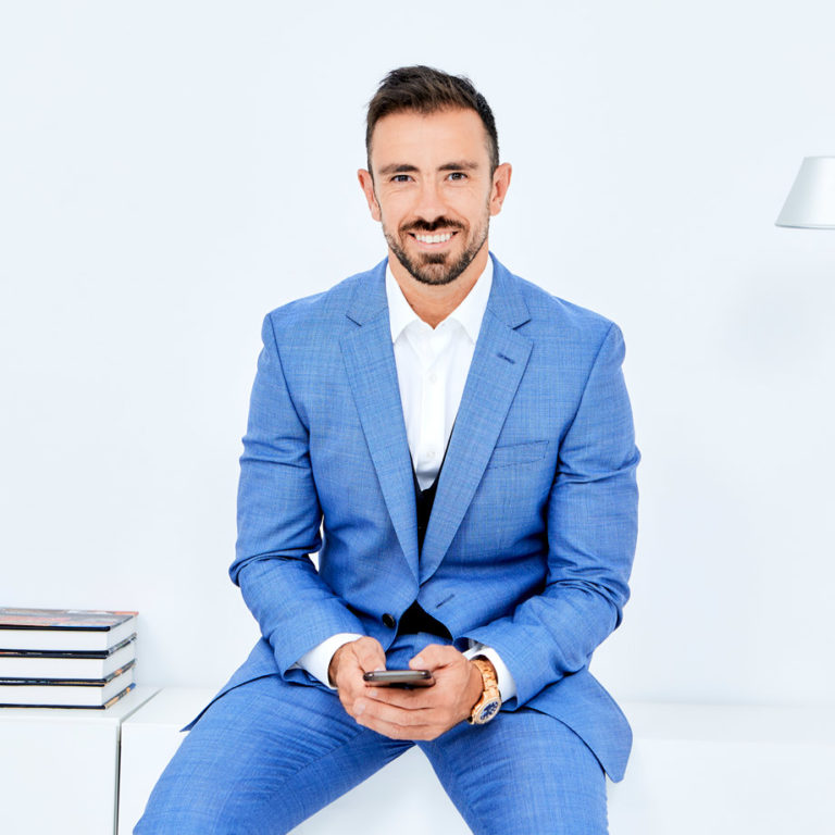 Log In - Michael Canas